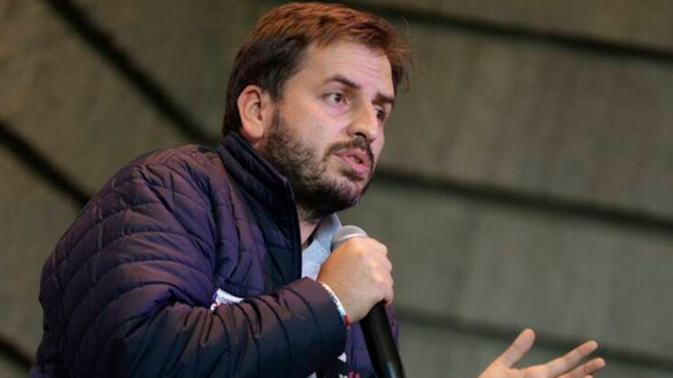 “Convirtió el sector salud en una bolsa de empleo familiar”: las críticas del representante ...