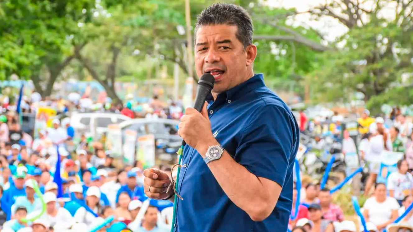 Alejandro Martínez responde ante supuesto divorcio político con el ...