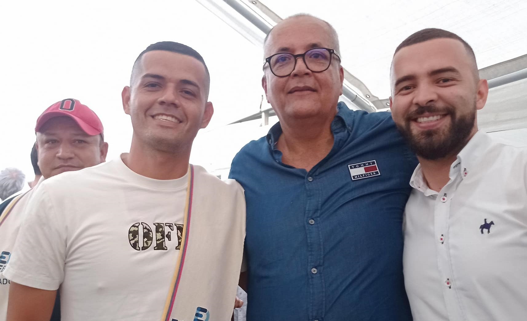 Esteban Duarte desmiente diferencias con Barreto y ataca nuevamente al ...