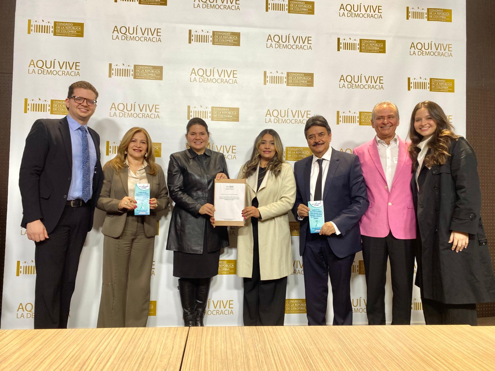 Hacia un futuro sin cáncer cervical: Colombia impulsa nueva ley para ...