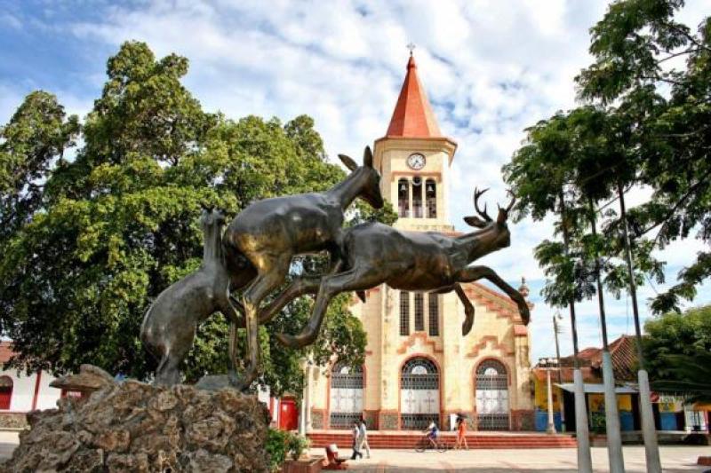 Procuraduría formuló cargos contra tres funcionarias de la alcaldía de ...