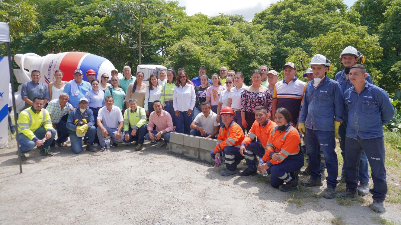 Cemex transforma Payandé con nuevos hogares y espacios para la comunidad