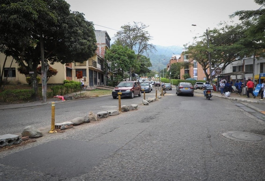 Calle 77 entre Ambalá y puente del río Chipalo, con paso restringido ...